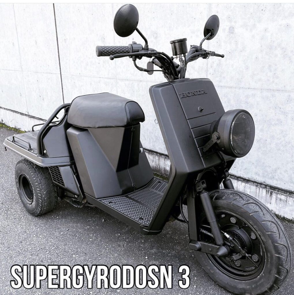 TOP - 13motors.shop Pierre motors 無骨でワイルドなスーパーカブのカスタム - テーマは、、漆黒、武骨、威風 ...